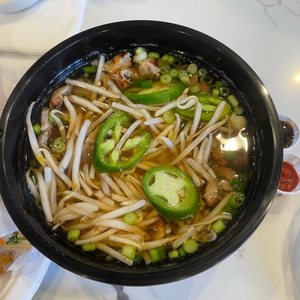 NIBI PHO BISTRO - 72 Photos & 80 Reviews - 150 Citadel Dr, Commerce, CA ...