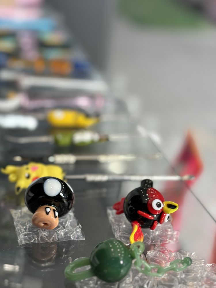 BENNY’S SMOKE AND VAPE - Updated January 2026 - 24 Photos - 519 W ...