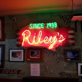 RILEY’S TAVERN - Updated October 2024 - 73 Photos & 46 Reviews - 8894 ...