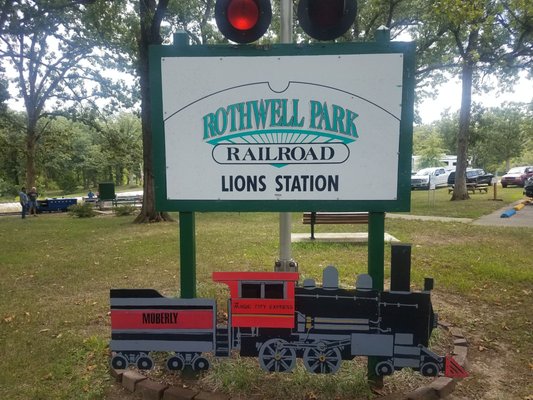 ROTHWELL PARK - 200 N Clark St, Moberly, Missouri - Parks - Phone ...
