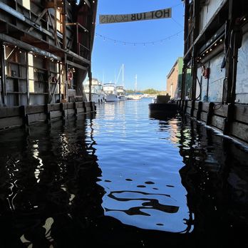 HOT TUB BOATS - Updated August 2024 - 185 Photos & 153 Reviews - 2520 Westlake Ave N, Seattle ...