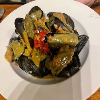 COCO - Updated December 2024 - 585 Photos & 409 Reviews - 888 Main St ...