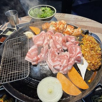 PIGYA - Updated June 2024 - 836 Photos & 406 Reviews - 3400 W 8th St ...