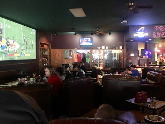 SIDE POCKETS - Updated December 2025 - 16 Photos & 58 Reviews - 614 S ...