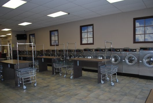 LAUNDRY & TAN CONNECTION - Updated December 2025 - 15 Photos & 20 ...