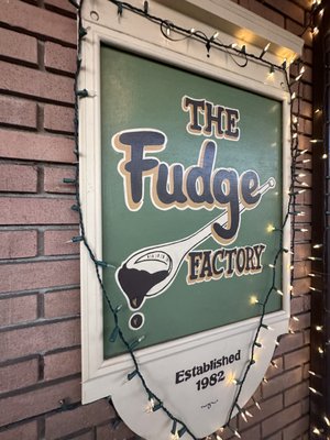 THE FUDGE FACTORY - Updated December 2025 - 40 Photos & 65 Reviews - 8 ...