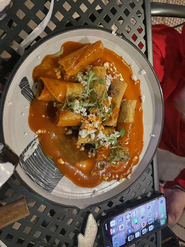 MULA CANTINA - Updated October 2025 - 38 Photos & 22 Reviews - 4901 W ...