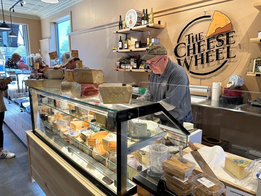 THE CHEESE WHEEL - Updated December 2024 - 18 Photos - 1441 Augusta St, Greenville, South ...