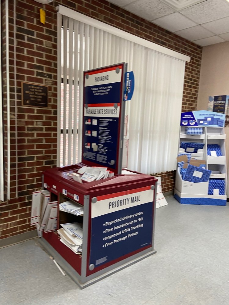 USPS - 20 Photos & 32 Reviews - 224 E Holding Ave, Wake Forest, North ...