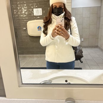 NORFOLK PREMIUM OUTLETS - Updated March 2025 - 469 Photos & 152 Reviews ...