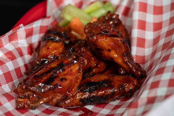 BUFFALO EATZ - Updated June 2025 - 143 Photos & 98 Reviews - 5015 N ...