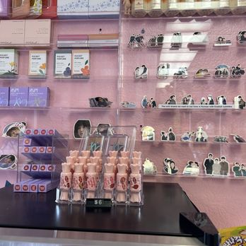 KANDY POP - Updated December 2025 - 67 Photos & 30 Reviews - 989 Story ...