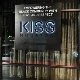 KISS - Updated July 2025 - 1044 Photos & 584 Reviews - 2313 Edwards St ...