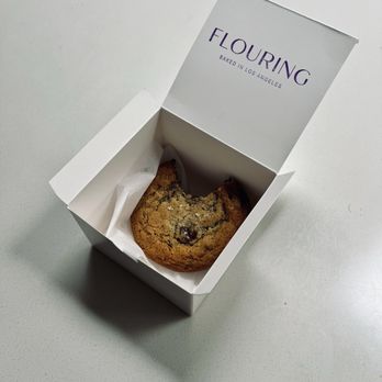 FLOURING CAKE SHOP - Updated June 2024 - 106 Photos & 38 Reviews - 932 ...