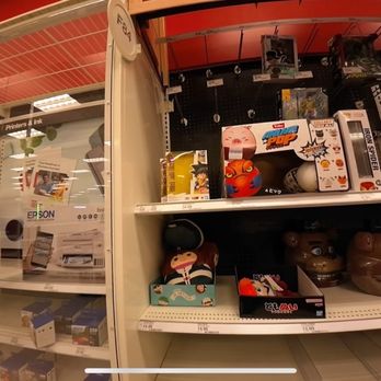 TARGET - Updated November 2025 - 453 Photos & 335 Reviews - 2700 Fifth ...