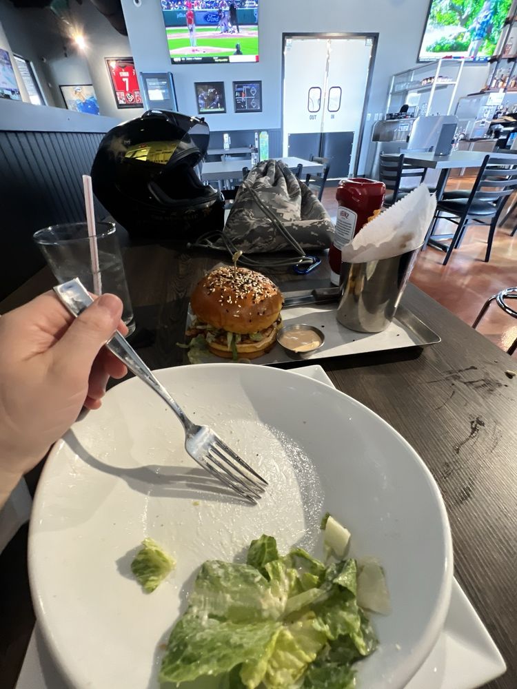 SPECTATORS BAR & GRILL - 15 Photos & 14 Reviews - 18702 University Blvd ...