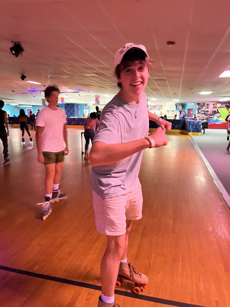 UNITED SKATES OF AMERICA - Updated December 2025 - 26 Photos & 43 ...