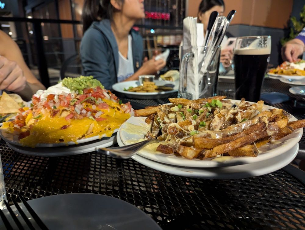 JJ MAHONEY’S - Updated October 2025 - 158 Photos & 319 Reviews - 8932 161st Ave NE, Redmond ...