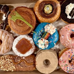 FRIENDLY DONUTS - Updated September 2025 - 3411 Photos & 1816 Reviews ...