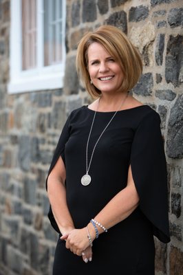 SUSAN MATTERN - VRA REALTY - Updated October 2025 - 33 Photos - 1244 ...