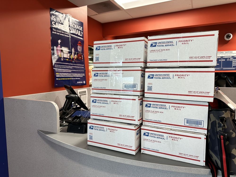 USPS - Updated December 2025 - 32 Photos & 21 Reviews - 333 N Sunrise ...