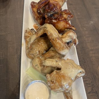 DA BURGER WING HUB - Updated July 2025 - 495 Photos & 186 Reviews - 93 ...