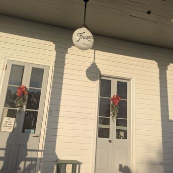 PAT’S REST AWHILE - Updated December 2025 - 118 Photos & 110 Reviews ...