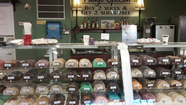 MACKINAW FUDGE - Updated November 2025 - 109 Langlade St, Mackinaw City ...