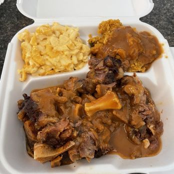 R & R SOUL FOOD RESTAURANT - Updated September 2024 - 531 Photos & 735 ...