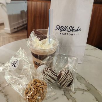 MILKSHAKE FACTORY DOWNTOWN - Updated August 2025 - 636 Photos & 410 ...