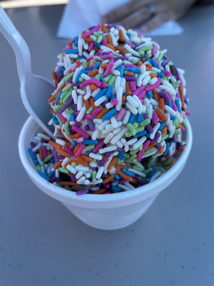 COOL LICKS CREAMERY - Updated July 2024 - 79 Photos & 46 Reviews - 1808 ...