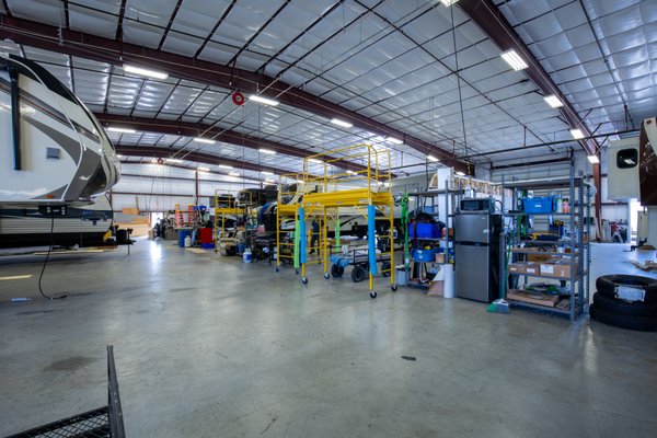 BLUE COMPASS RV HOUSTON - Updated November 2024 - 52 Photos & 52 ...