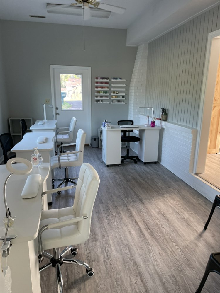 THE NAIL SHOPPE - Updated December 2025 - 516 N Madison Ave, Greenwood ...