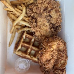 ALI’S CHICKEN & WAFFLES - 47 Photos & 37 Reviews - 1139 6th Ave, San ...