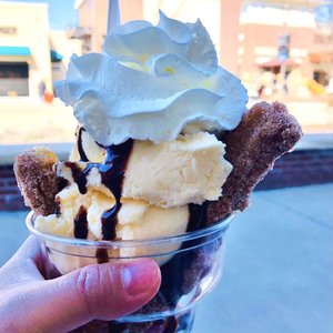 CHURRO FACTORY - XURRO - 12 Photos & 19 Reviews - 1650 Premium Outlet ...