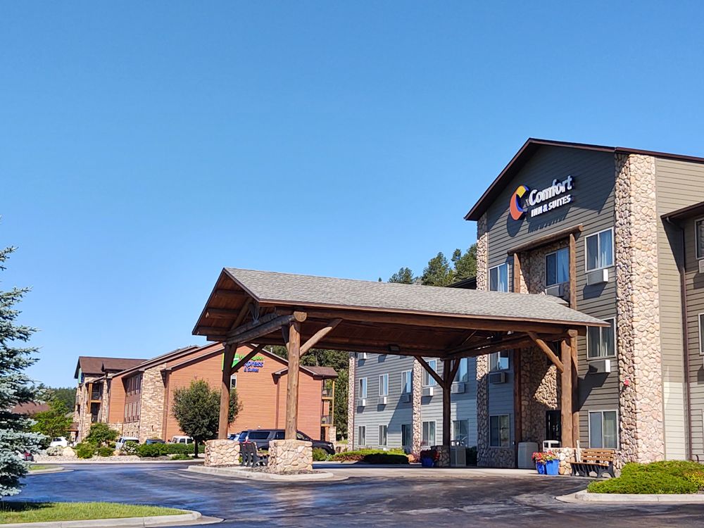 COMFORT INN & SUITES - Updated August 2025 - 44 Photos & 25 Reviews ...