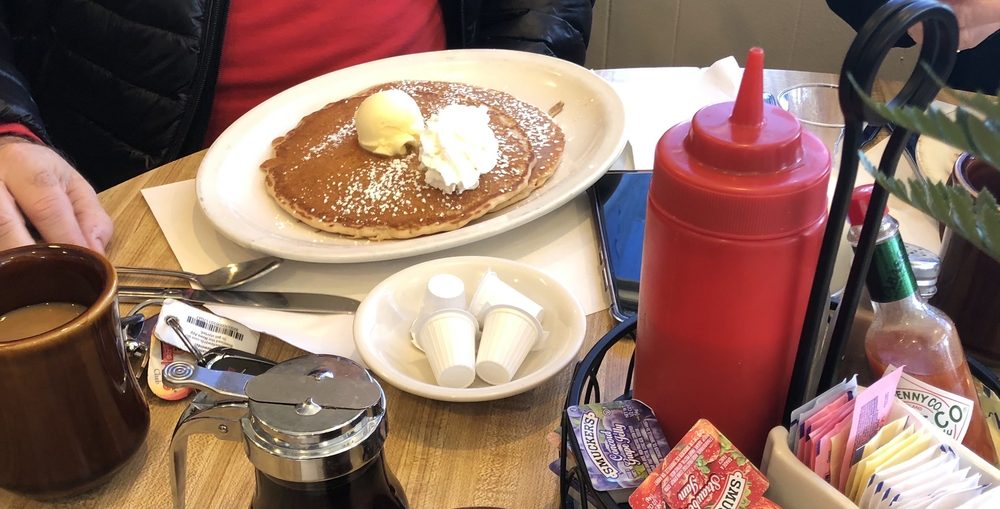 TW HOWELL’S - Updated September 2025 - 49 Photos & 77 Reviews - 341 W ...