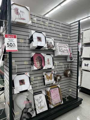 HOBBY LOBBY - Updated December 2025 - 16 Photos - 822 Eastgate N Dr ...