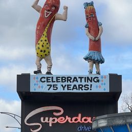 SUPERDAWG DRIVE-IN - Updated October 2025 - 1473 Photos & 2054 Reviews ...