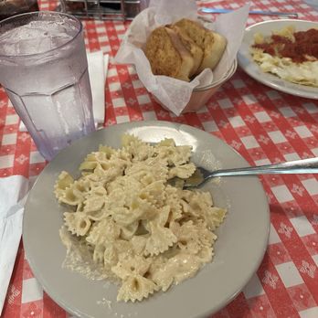 SPAGHETTI WORKS - Updated January 2026 - 116 Photos & 129 Reviews ...