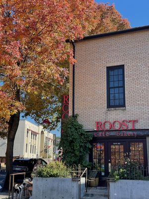 ROOST COFFEE & MARKET - Updated January 2026 - 124 Photos & 113 Real ...