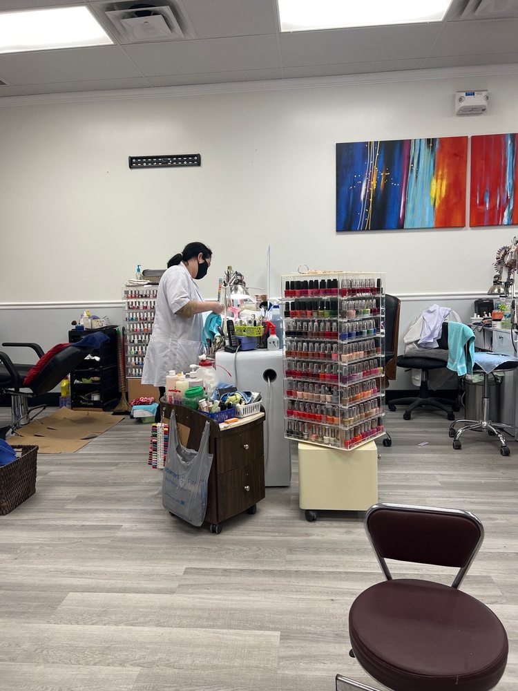 DAVI NAILS DONNA - Updated June 2025 - 25 Photos & 10 Reviews - 900 N ...