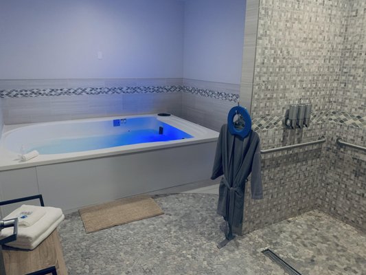 CLOUD 9 FLOAT + SPA - Updated October 2024 - 16 Photos & 16 Reviews - 220 Blue Ravine Rd, Folsom ...