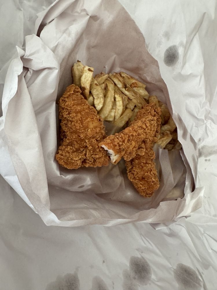 COCKNEY KINGS FISH & CHIPS - Updated June 2025 - 26 Photos & 28 Reviews ...