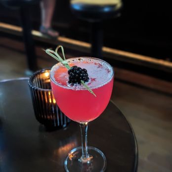 UNKNOWN CALLER - Updated April 2025 - 221 Photos & 194 Reviews - 715 ...