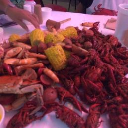 THE BOILING POT - Updated March 2025 - 254 Photos & 375 Reviews - 201 S ...