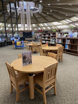 DOWNTOWN ROSEVILLE LIBRARY - Updated October 2025 - 37 Photos & 27 ...