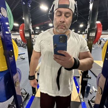 CRUNCH FITNESS - MONROVIA - Updated July 2024 - 45 Photos & 32 Reviews ...