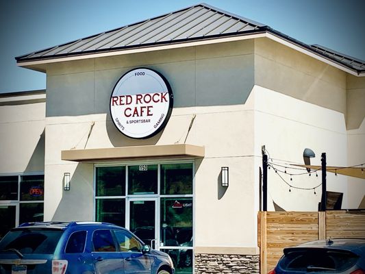 RED ROCK CAFE AND SPORTS BAR - Updated November 2025 - 181 Photos & 119 ...