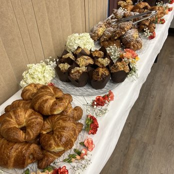 CAROUSEL BAKERY & CAFE - Updated August 2024 - 215 Photos & 236 Reviews ...